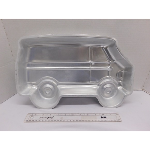 Wilton | Kitchen | 978 Wilton Van Cake Pan 527652 Scooby Doo Mystery ...